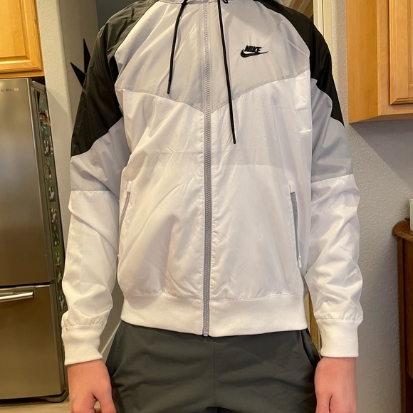 Nike | Jackets & Coats | Nike Windbreaker | Poshmark